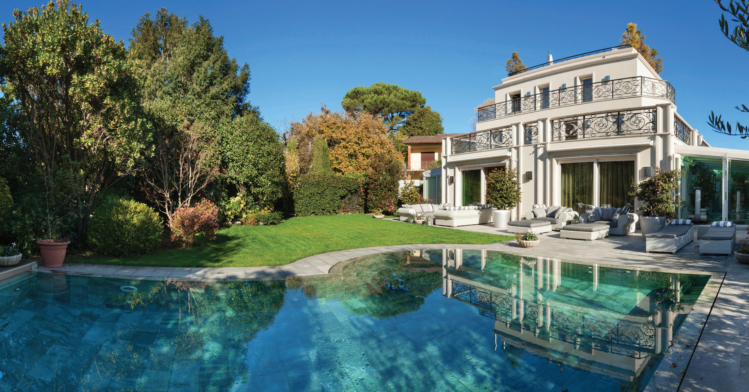 Sharon Flood Luxury Market Report AUG 2021 by The Report Group - Issuu