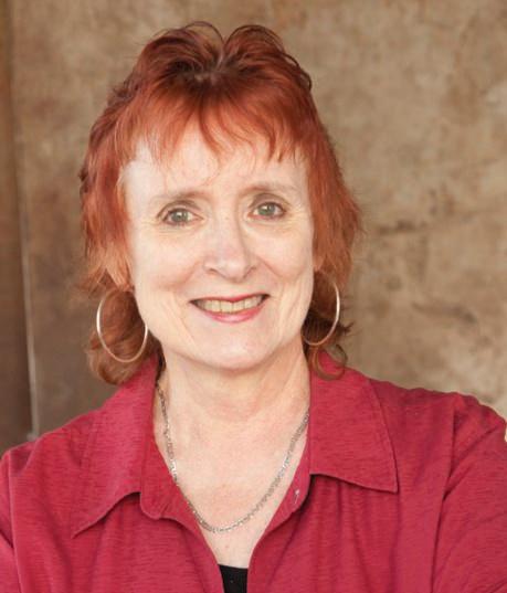 Julie Holtzman's Instagram, Twitter & Facebook on IDCrawl