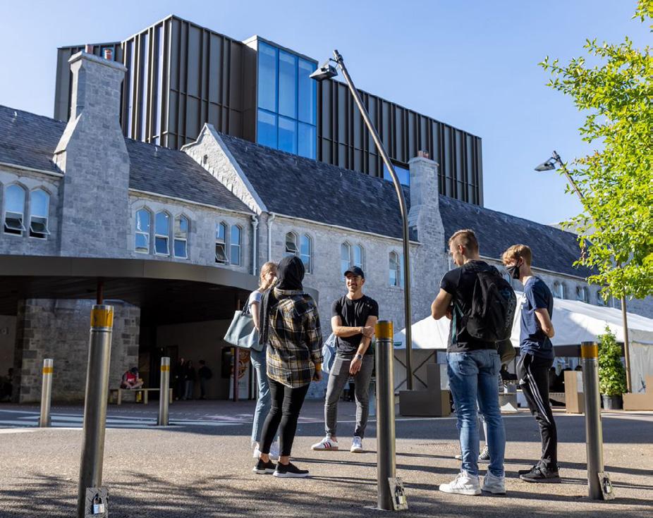 UCC First Year Guide To Success by discoverUCC - Issuu