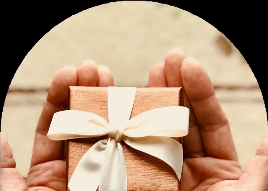 Different types of corporate gifts and why they are important by Edmaro ...
