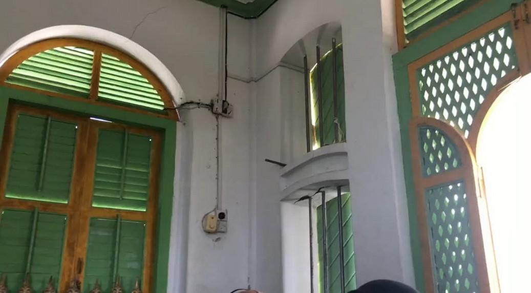 Arsitektur Masjid Raya Sultan Riau by Kllen W - Issuu