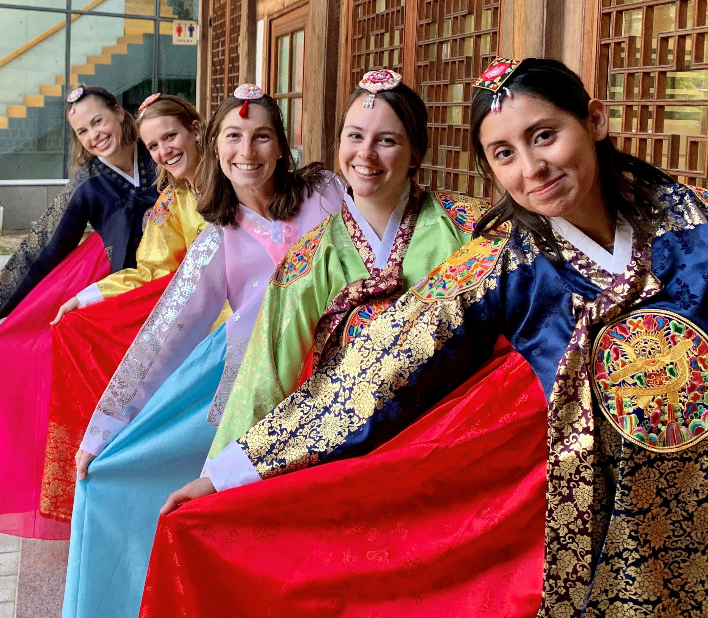 WorldStrides Global Immersion Programs (Undergraduate) by WorldStrides - Issuu