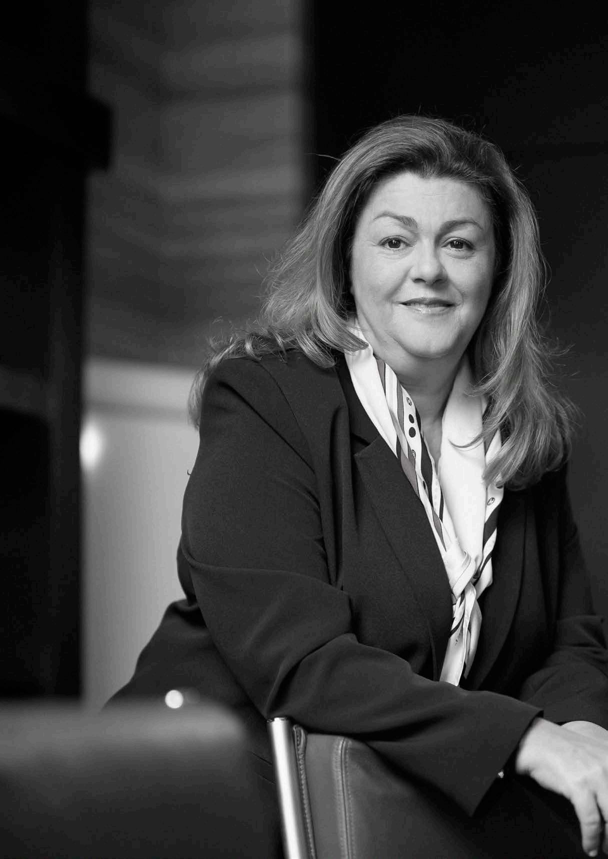 Lawyer Τεύχος 22 by BOUSSIAS - Issuu