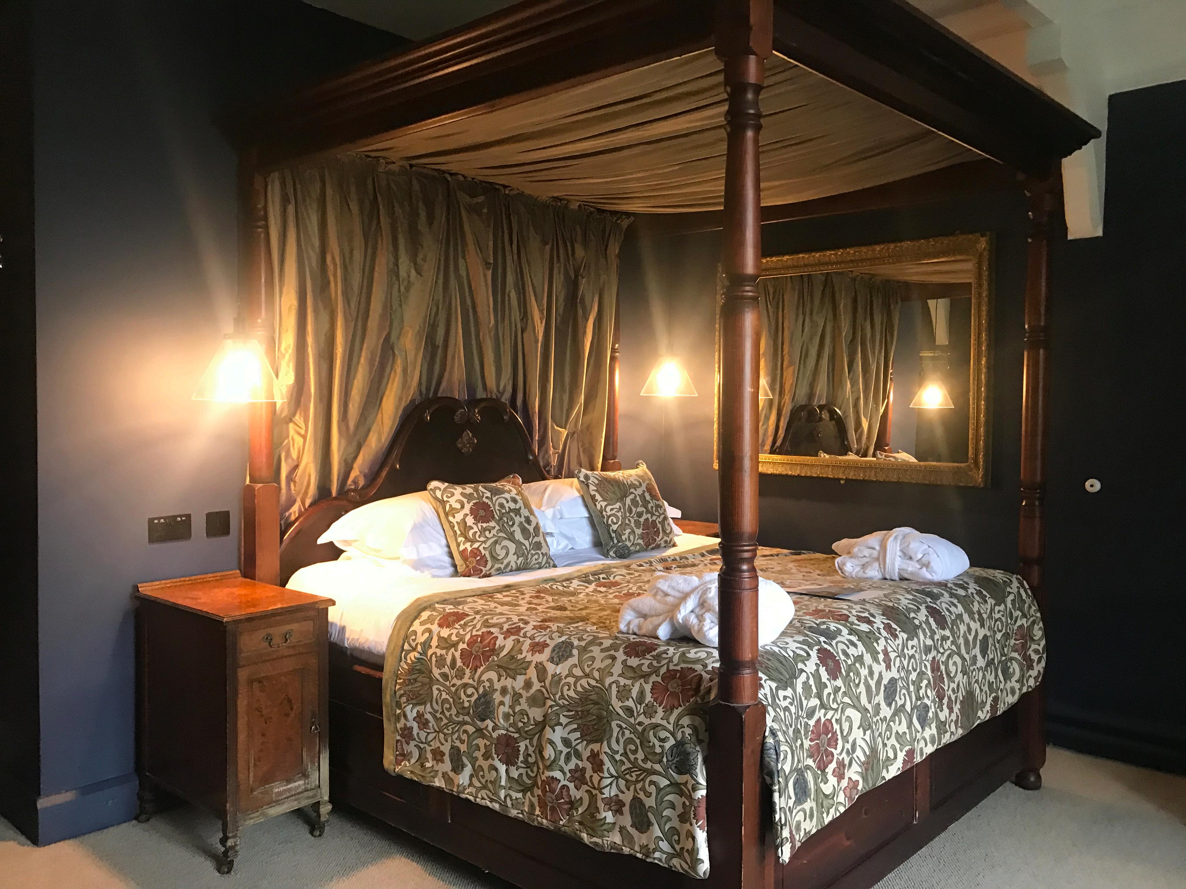 Simonstone Hall Wedding Brochure by Simonstone Hall Hotel - Issuu