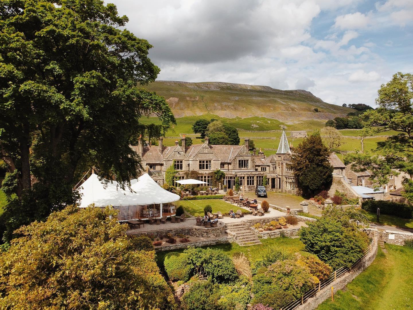 Simonstone Hall Wedding Brochure by Simonstone Hall Hotel - Issuu