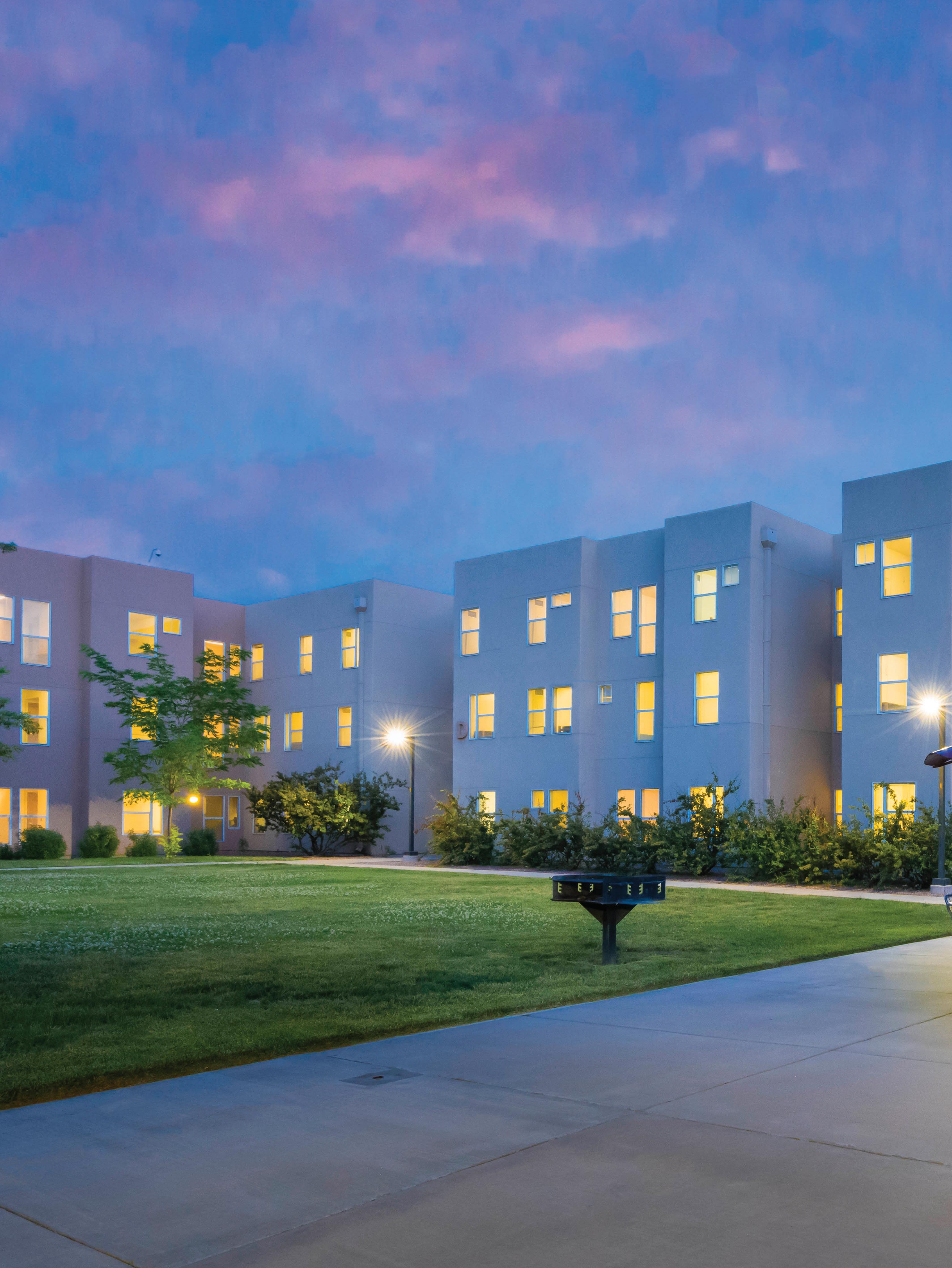 2022-2023 Student Housing Guide by UNMreslife - Issuu