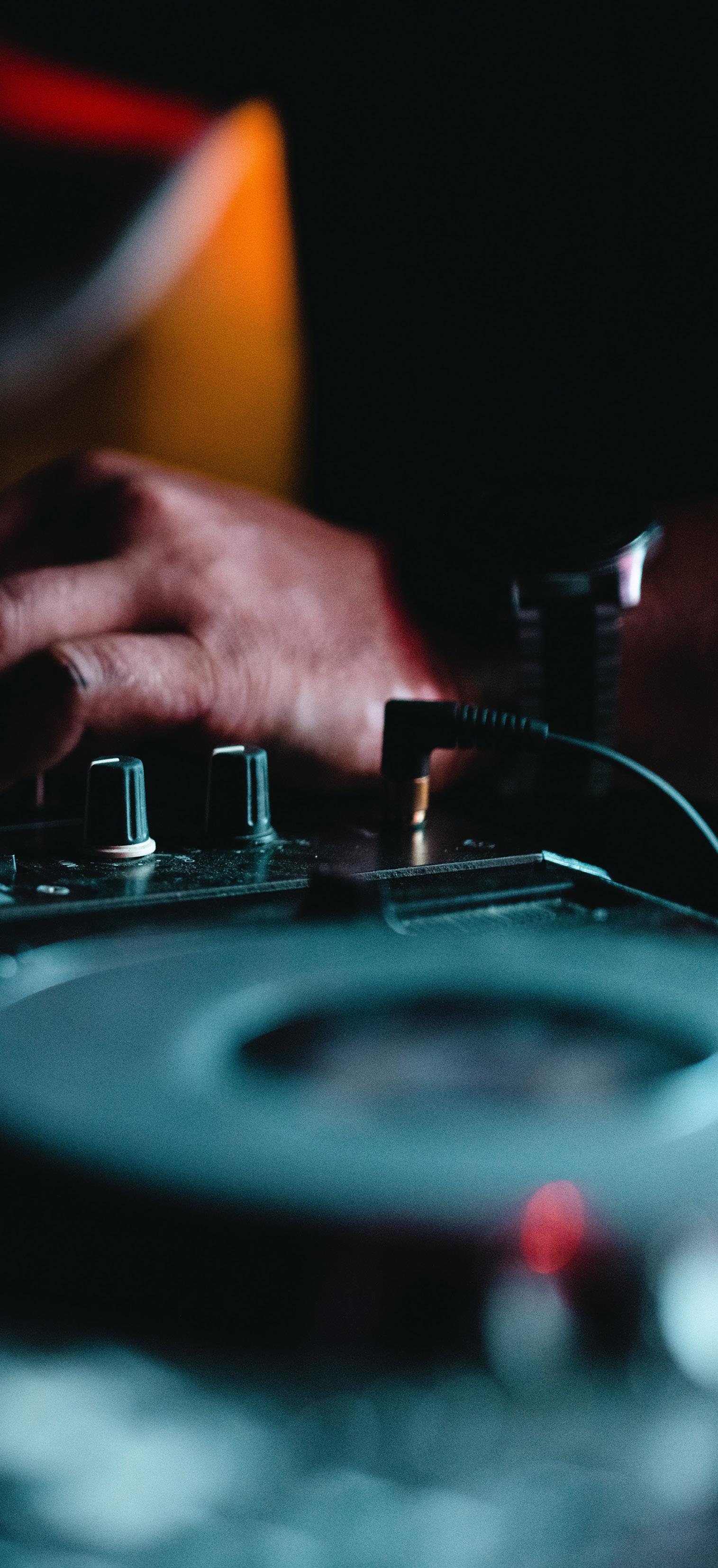 GR604 Student Rebranding Project: Airwalk Visual Standards Guide by ...