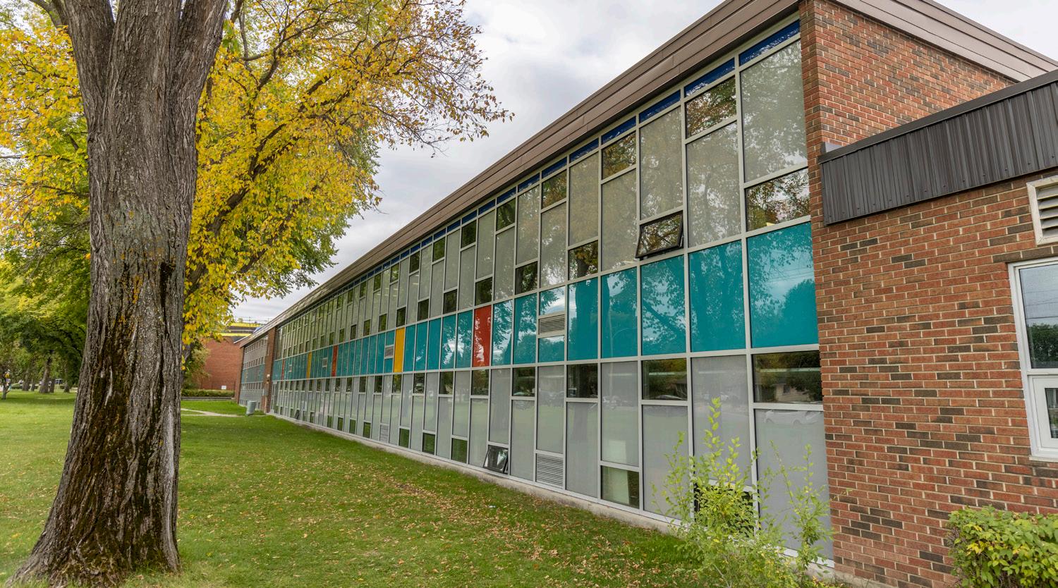 Aden Bowman Collegiate - Issuu