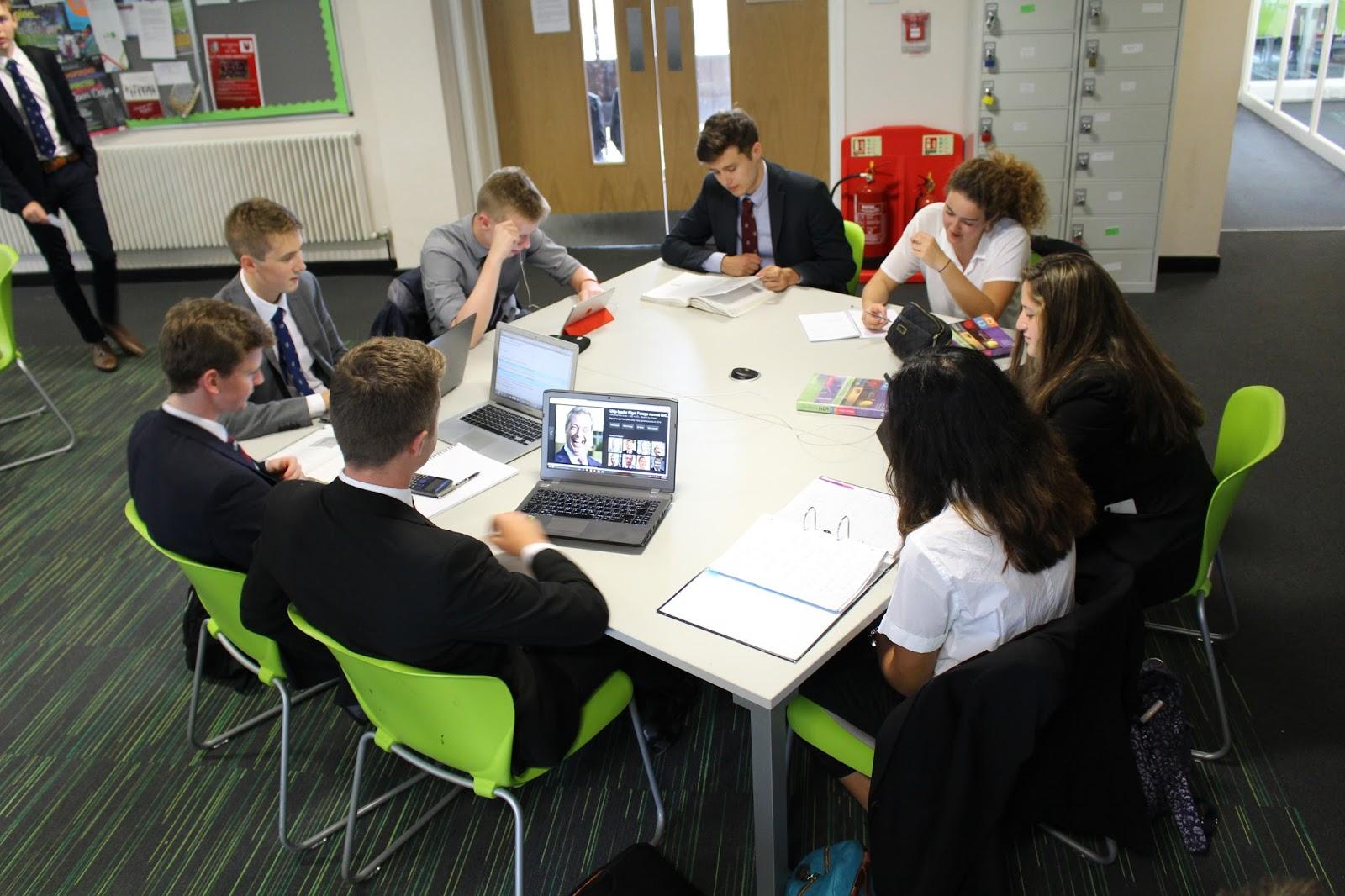 Sixth Form Prospectus by drchalloners - Issuu