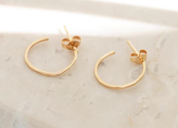 Different Types Of Chunky Gold Hoop Earrings by aquilajewellery - Issuu