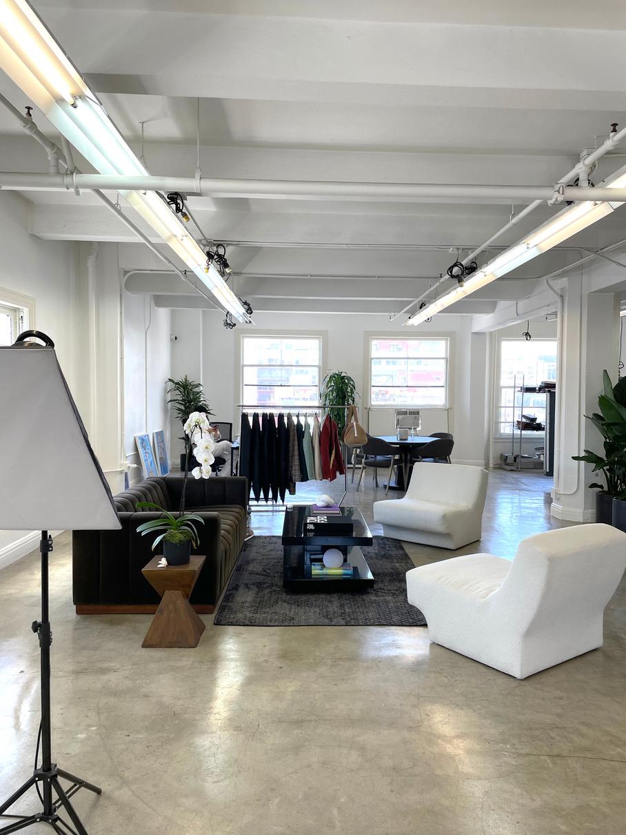 The Monochrome Edit Design Portfolio by sdennis227 - Issuu