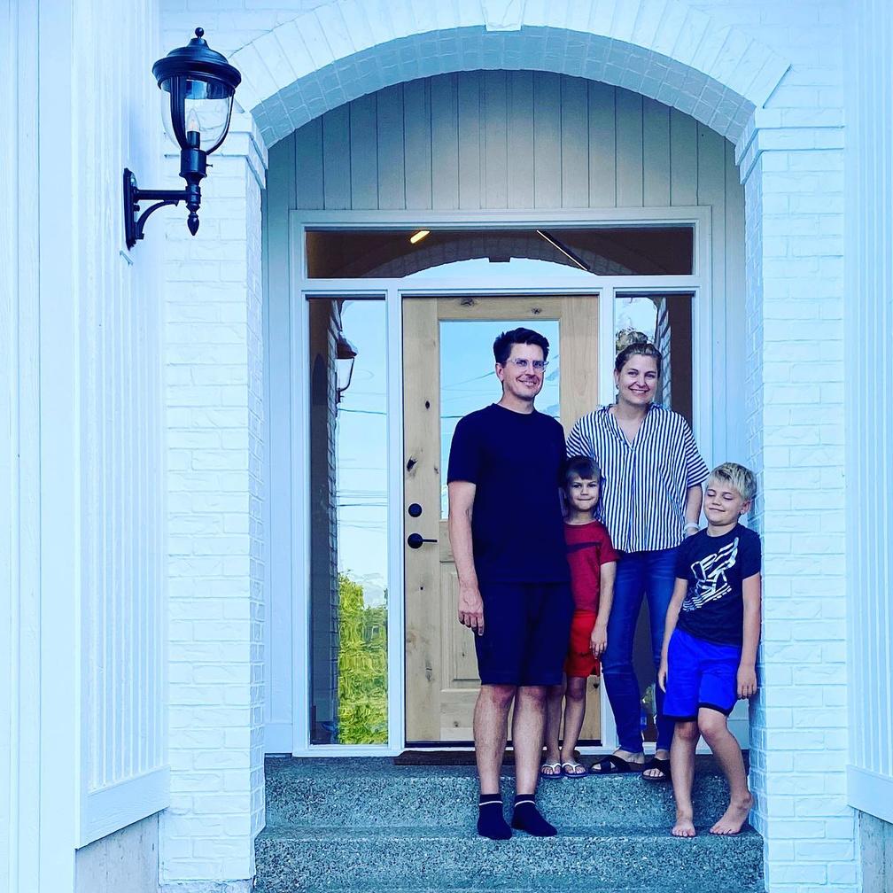 Selling a Home with Robin Hakeman, Living Room Realty by ...