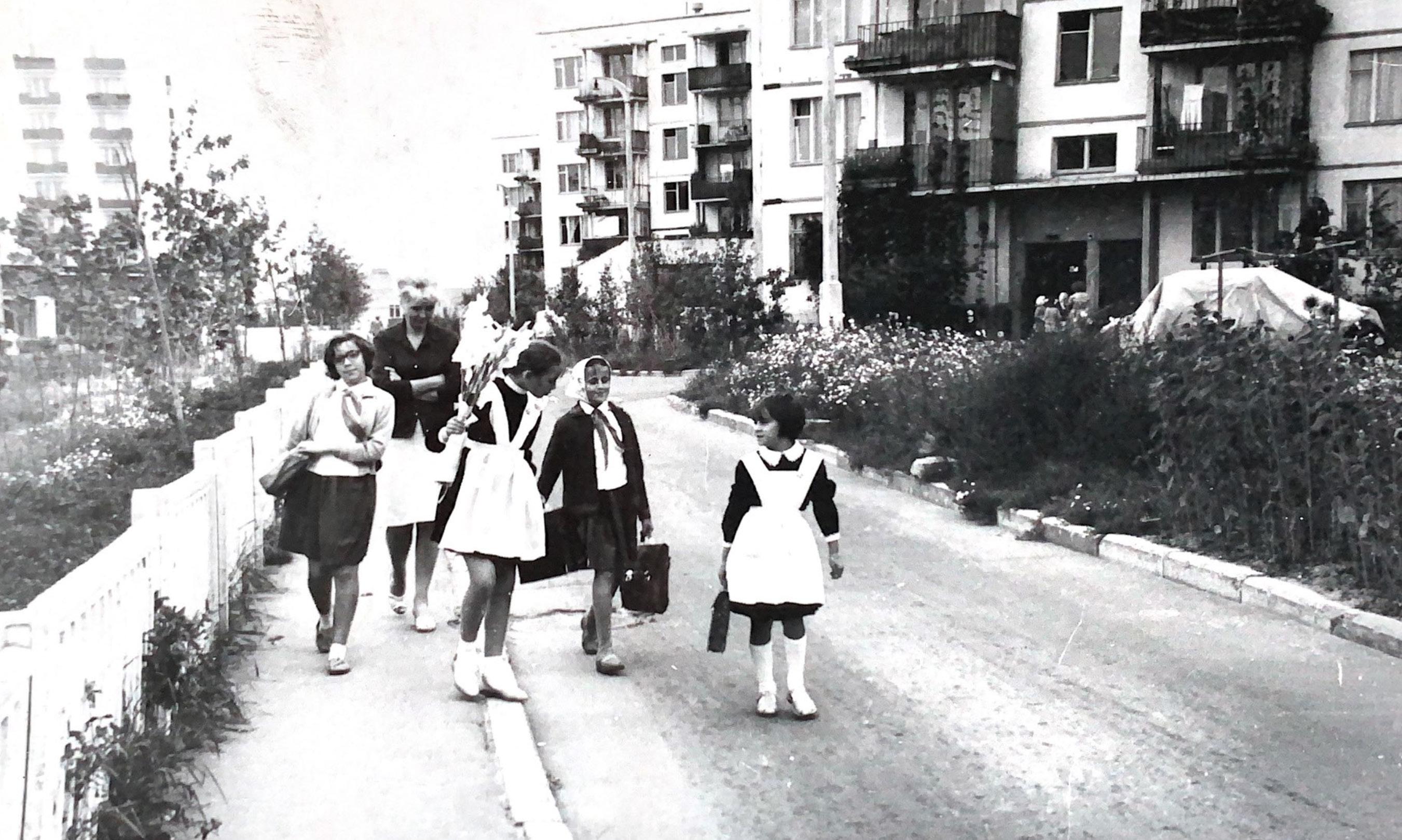 Soviet mass housing. Making modernist dream a reality. by Anna ...