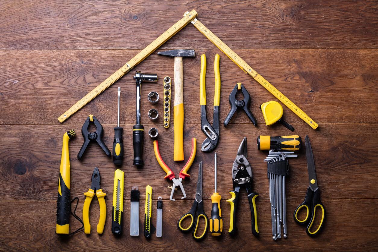 What Are The Different Types Of Hand Tools And What Are Their Uses By
