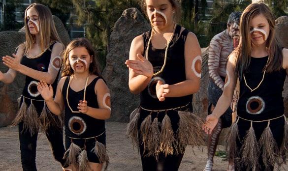 Melbourne/Narrm Official Visitor Map 2023 by Visit Melbourne and ...