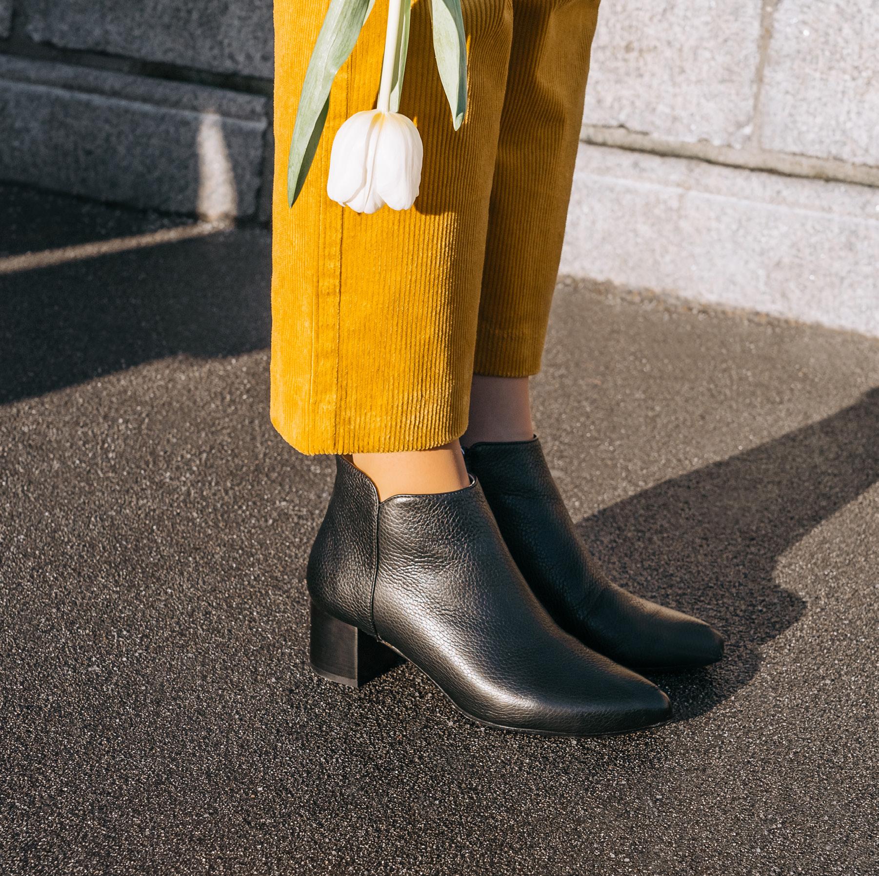 Roccamore lookbook ICONS by Roccamore - Issuu