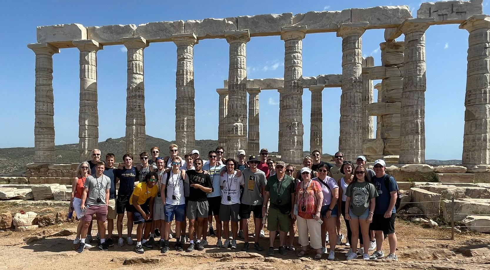 WorldStrides: The Complete Guide to Basketball Tours by WorldStrides ...