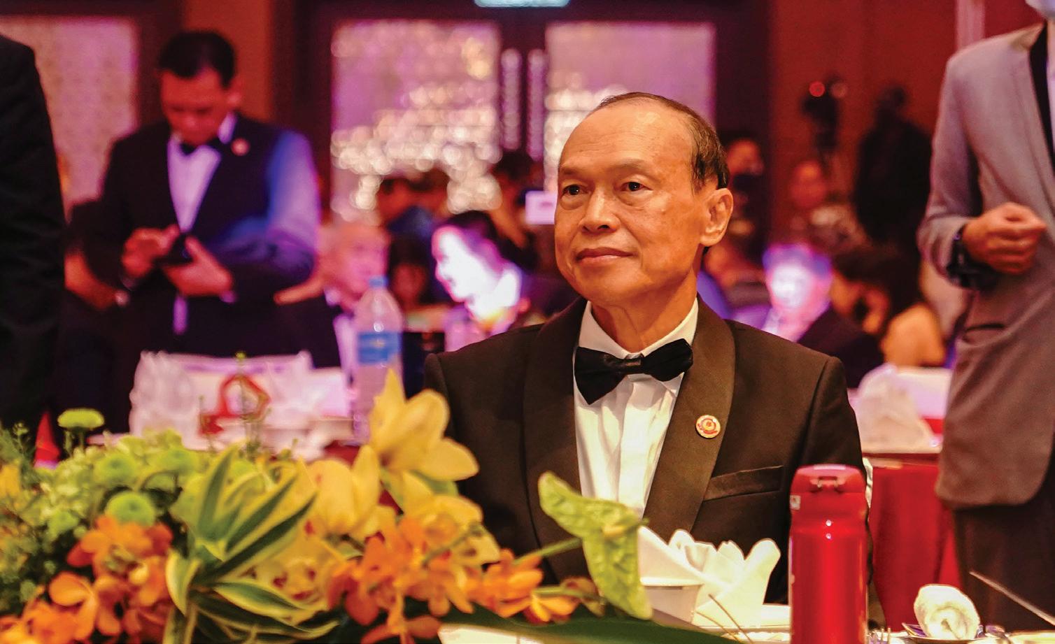 Tan Sri Dr Lim Wee Chai's Book of Quotes by Top Glove - Issuu