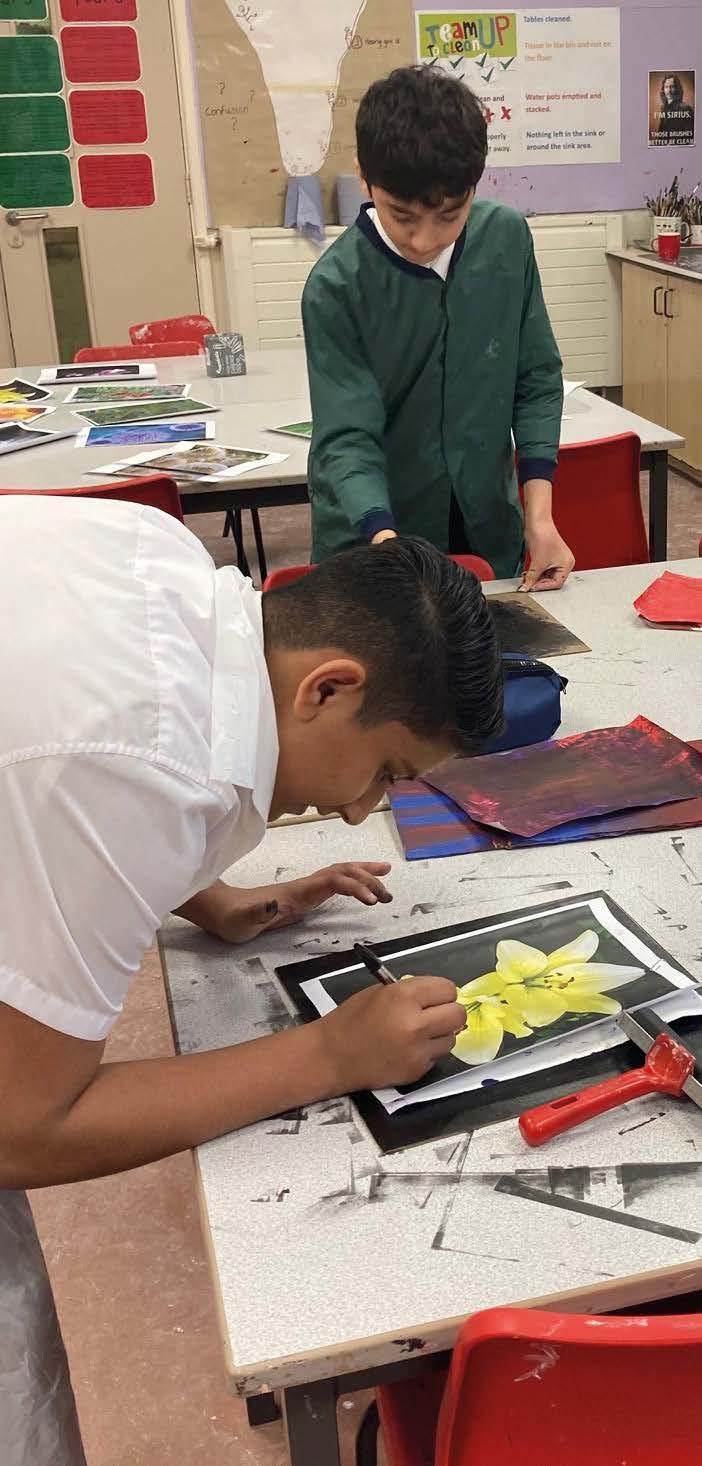 Hallfield Seniors | Prospectus by Hallfield School - Issuu