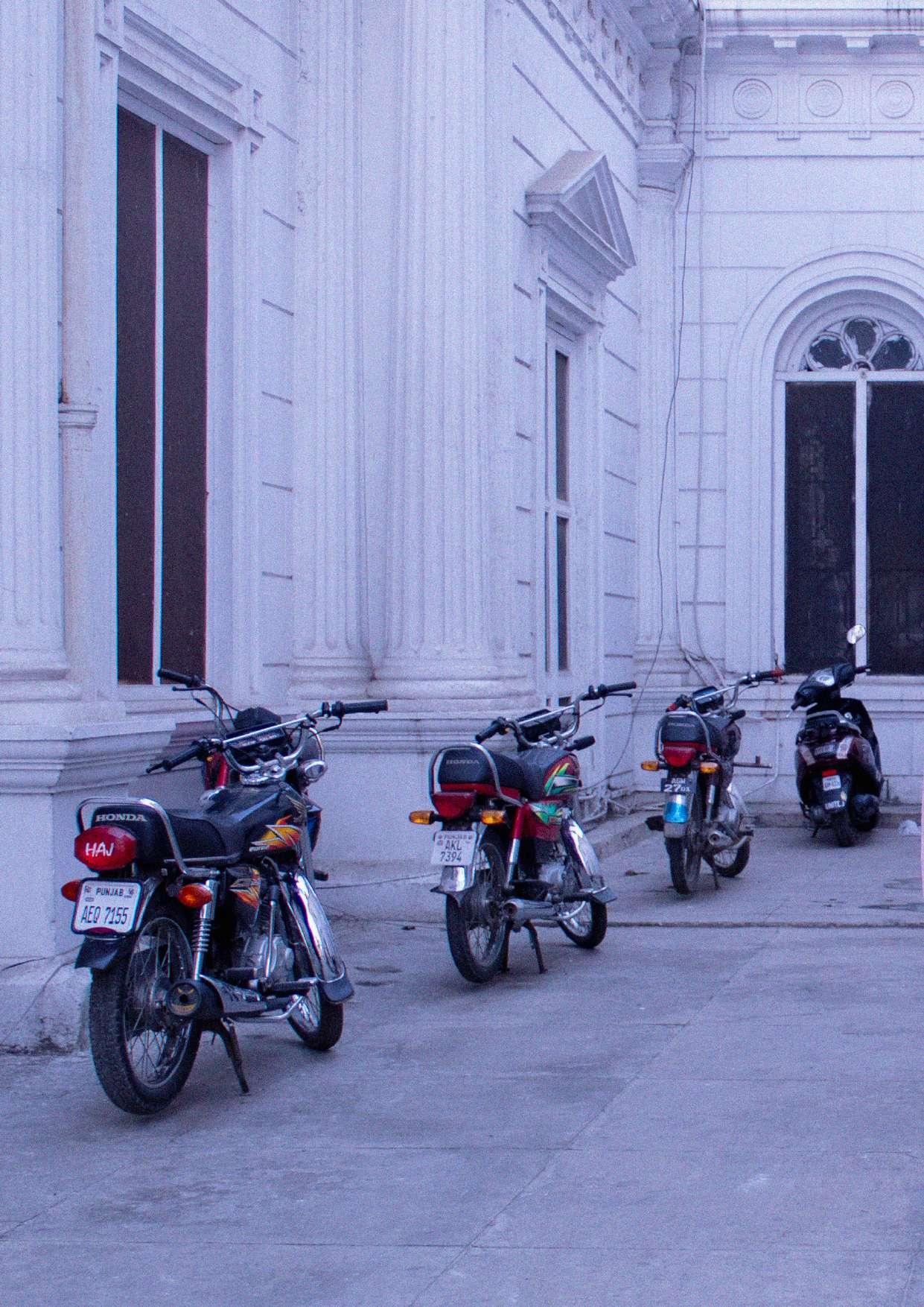 fotu - a photography magazine by Raheel Hussain - Issuu