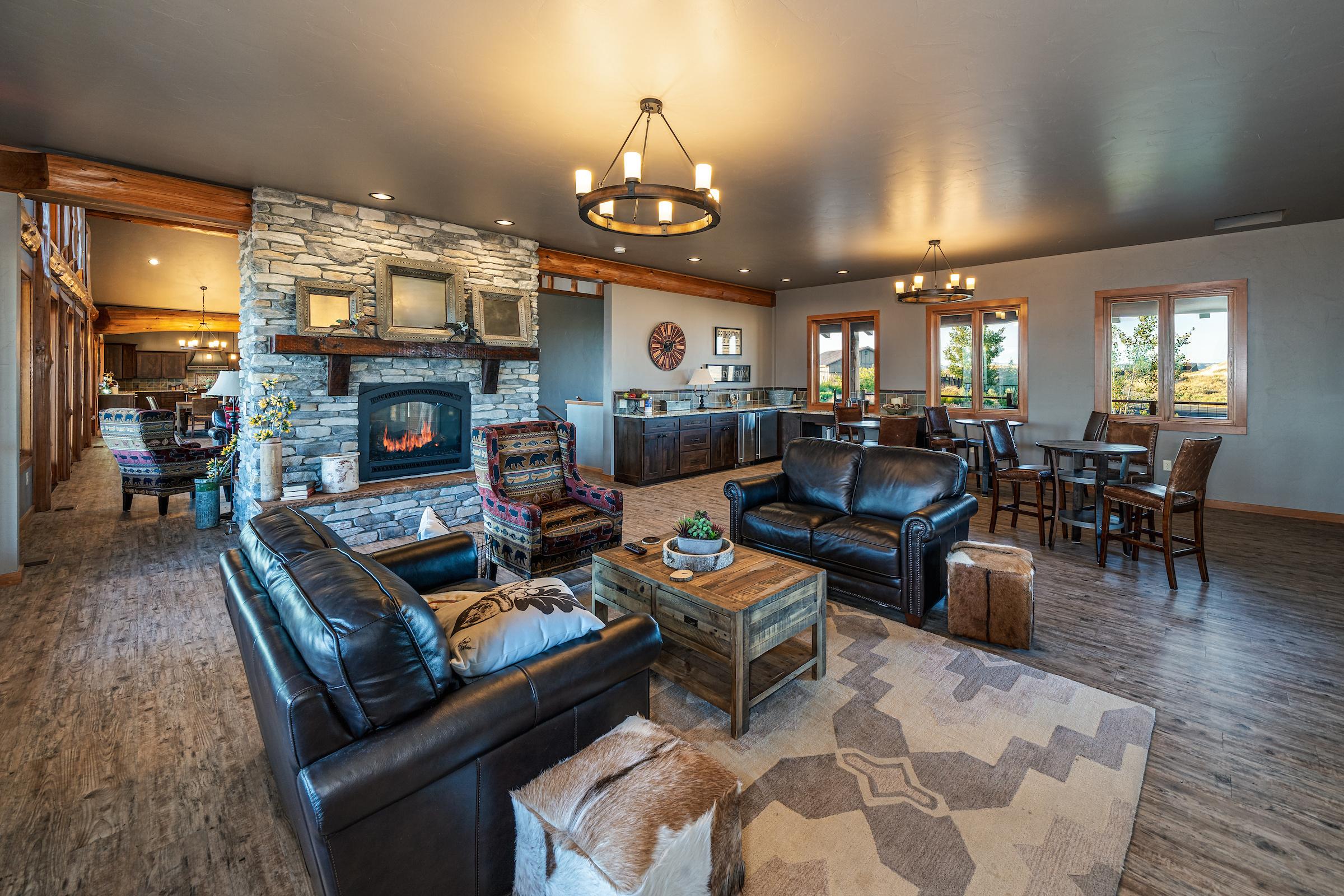 Paradise Retreat by Martina Austin - Issuu