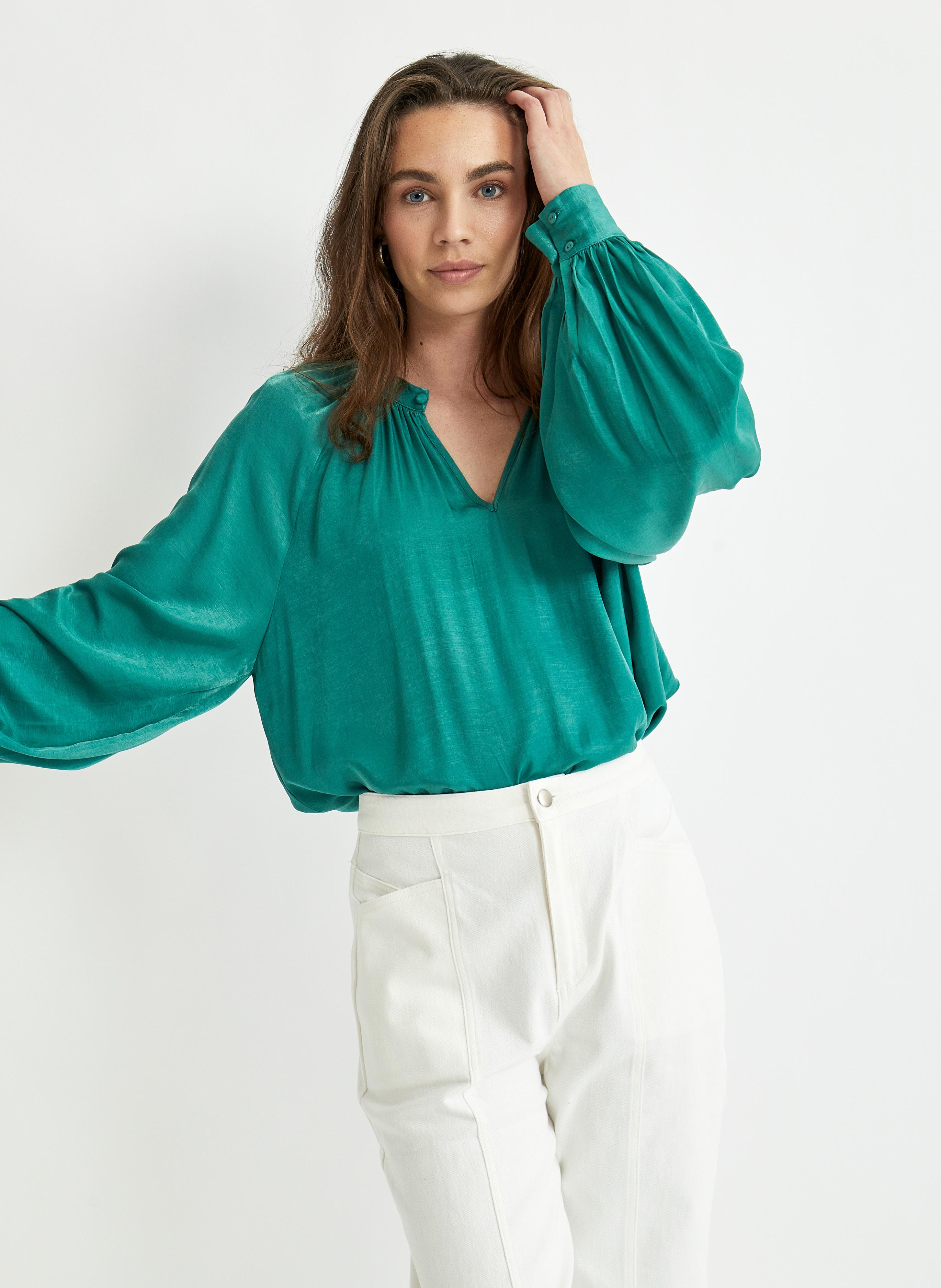 Pre Spring 24 - Collection guide by Redefined Fashion - Issuu