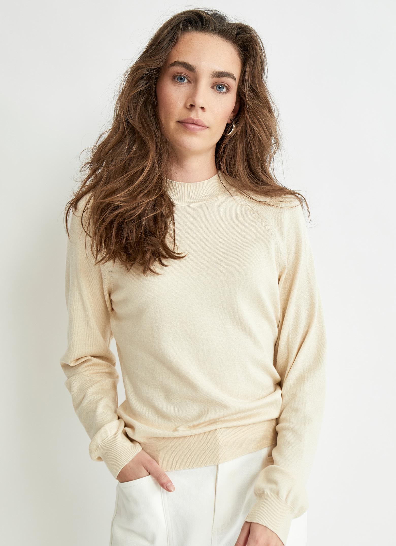 Pre Spring 24 - Collection guide by Redefined Fashion - Issuu