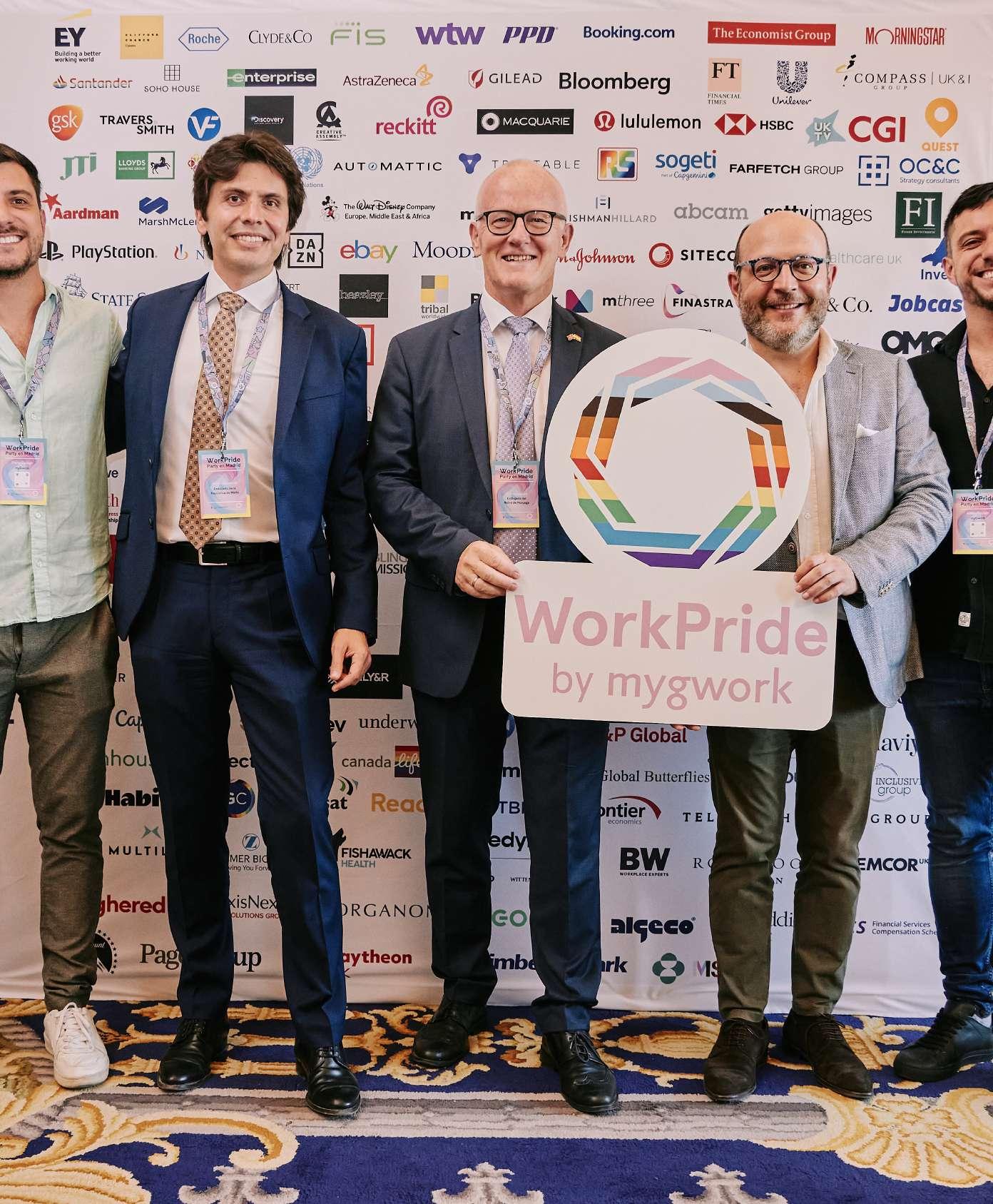 Calendario España y Latinoamérica 2023 by myGwork - Issuu