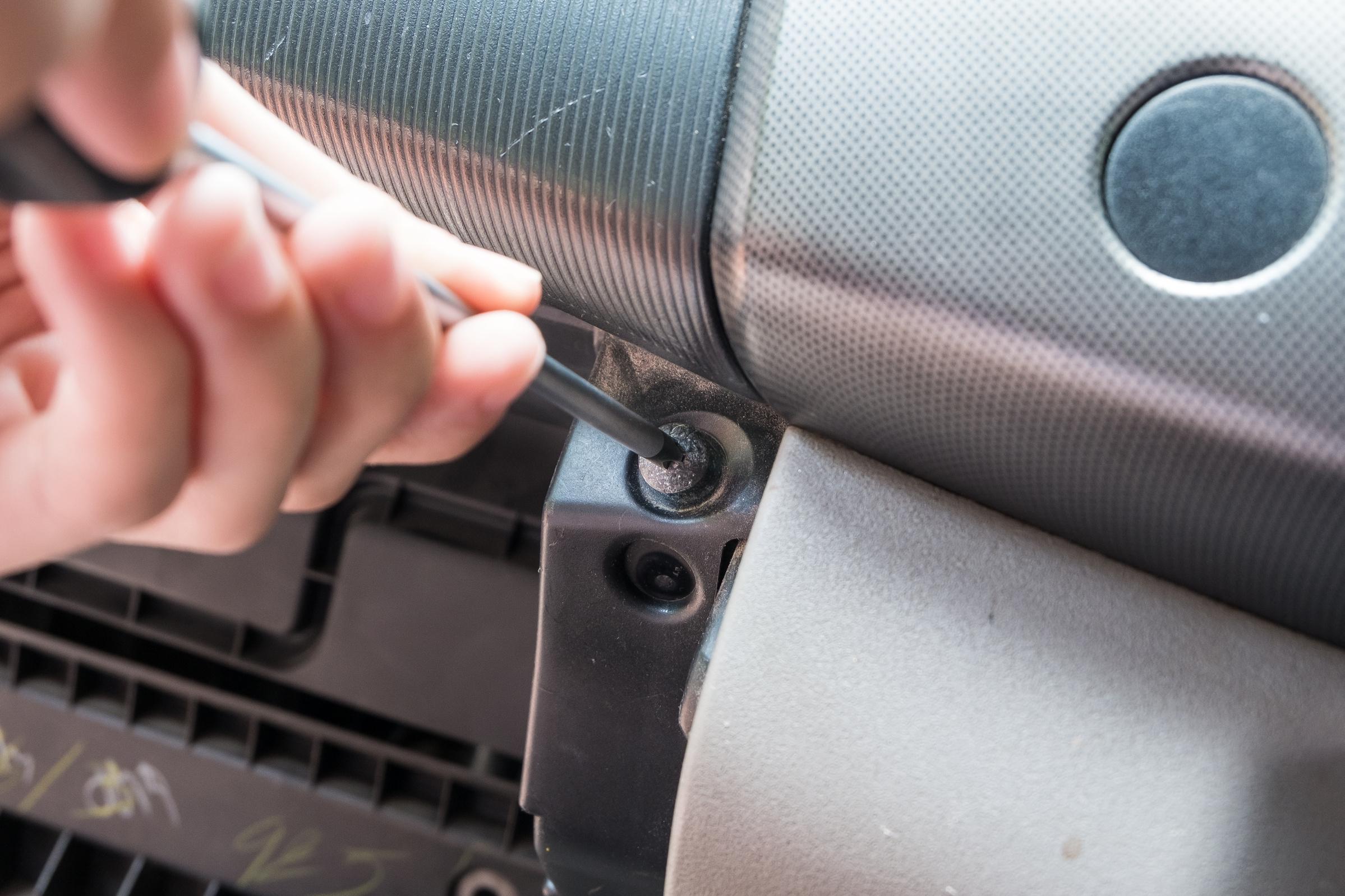 Advantages of Automotive Body Clips Over Traditional Fastening Methods ...