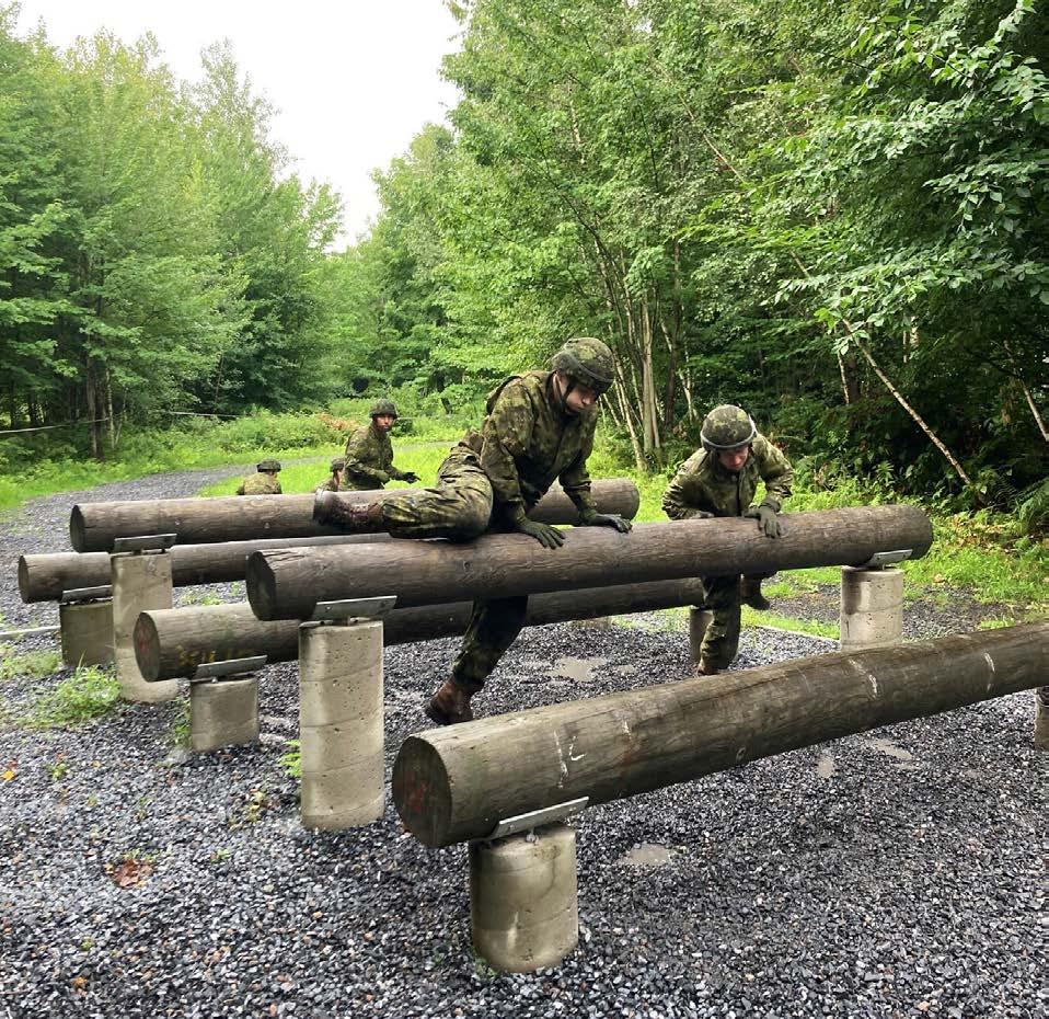 Guide de la communauté militaire 2023-2024 Military community guidebook ...