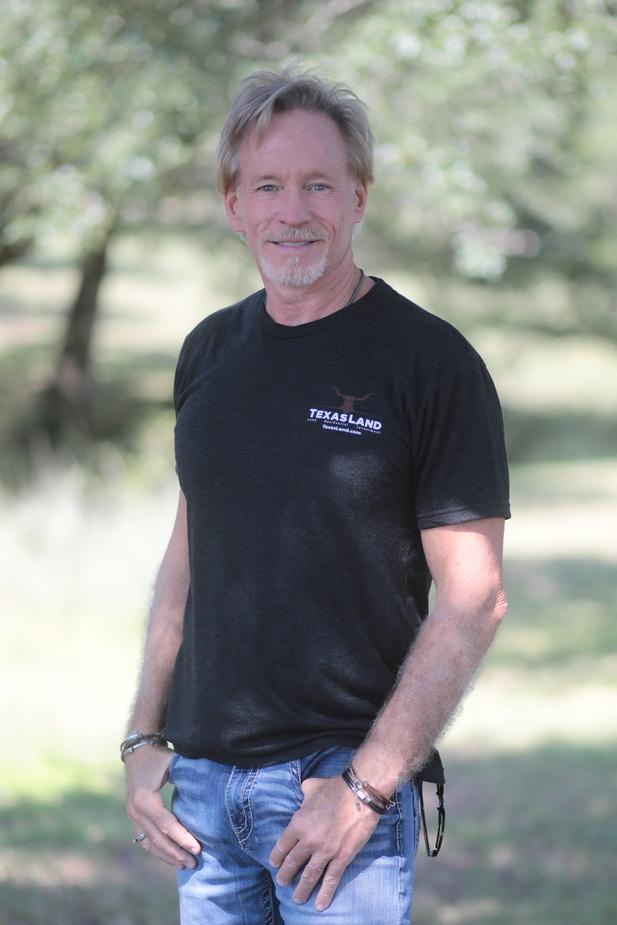 Dave Marketing Booklet by Claire Jackson - Issuu