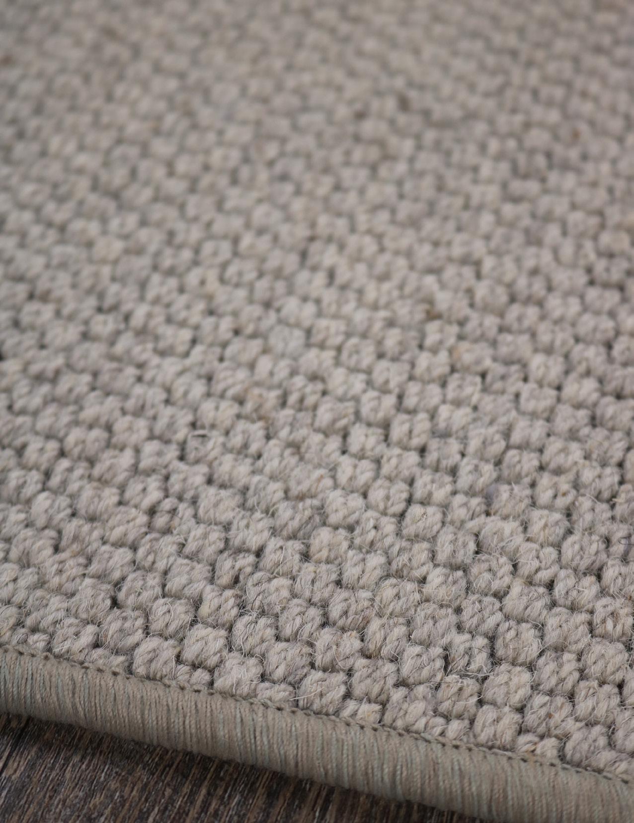 Fibreworks Wool & Wool Blends Look Book Volume 23.6 by Fibreworks - Issuu