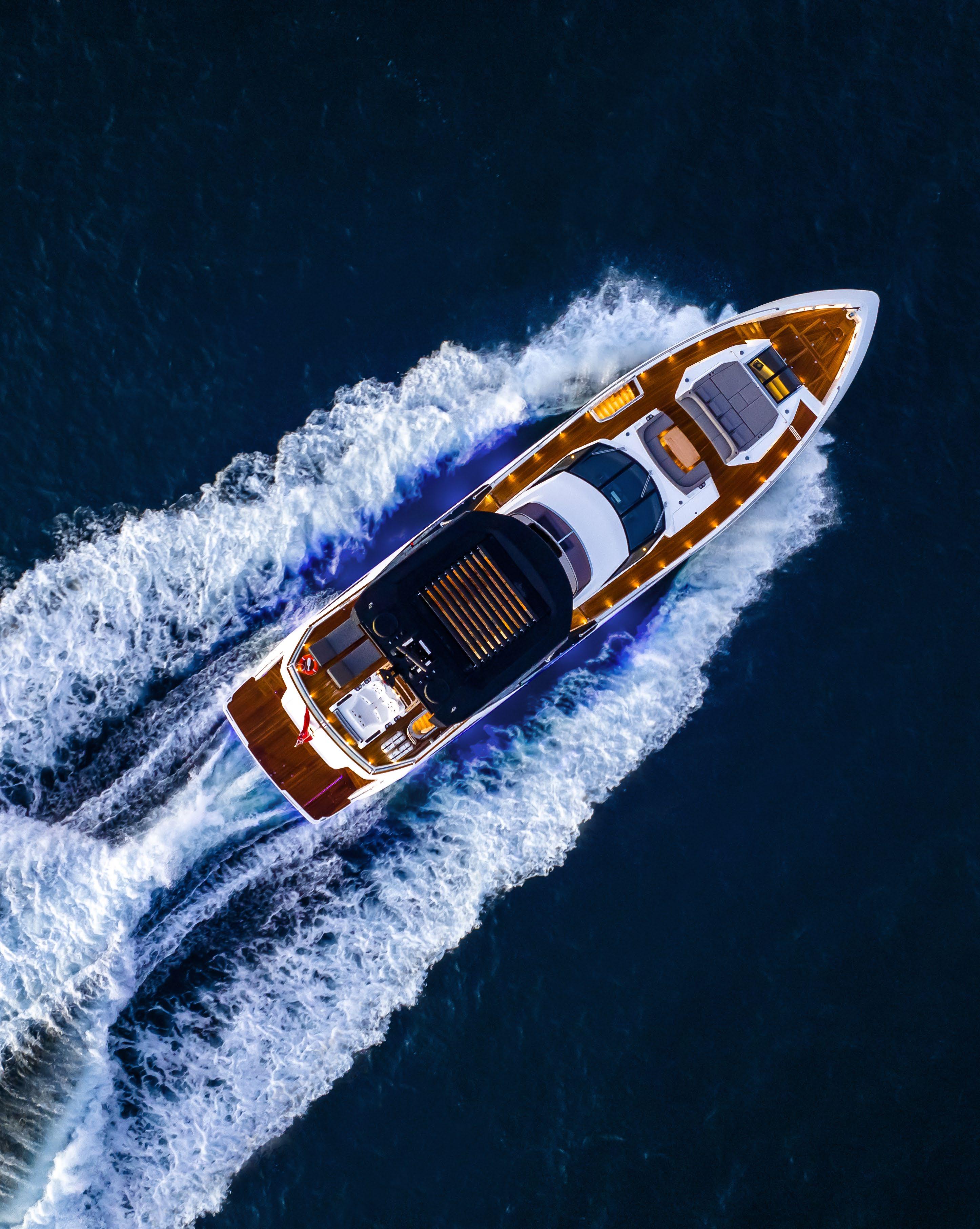 Sunseeker 100 Yacht Brochure by SunseekerLuxuryYachts - Issuu