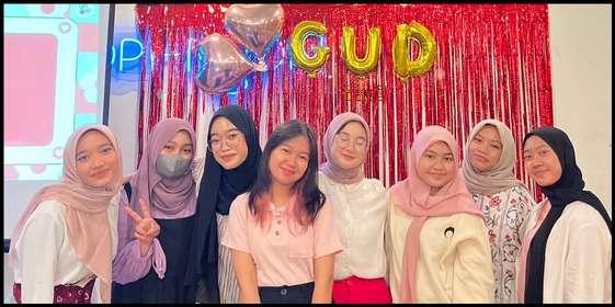 GUD Magazine Vol. 1 by Girl Up Diponegoro - Issuu