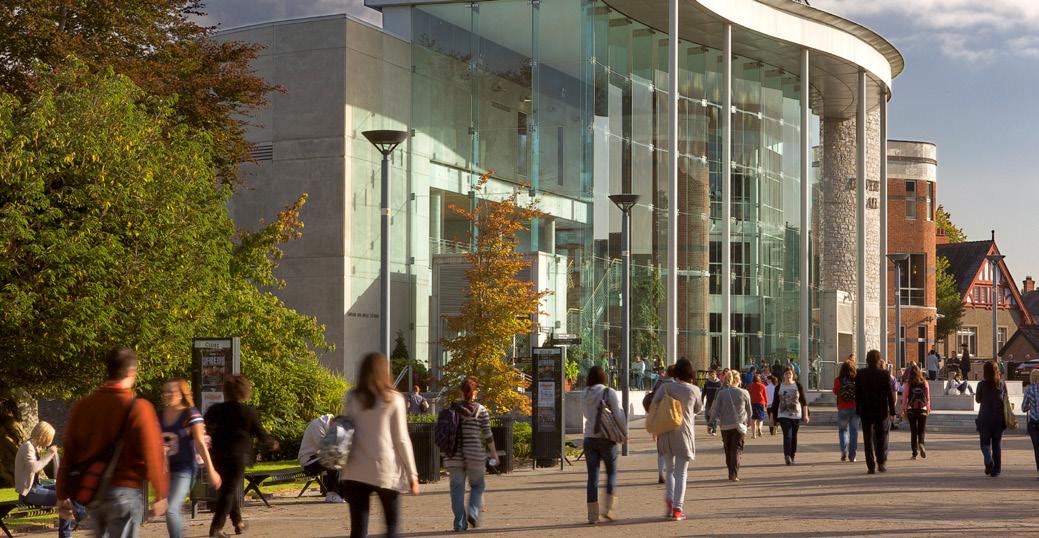 UCC First Year Guide To Success by discoverUCC - Issuu