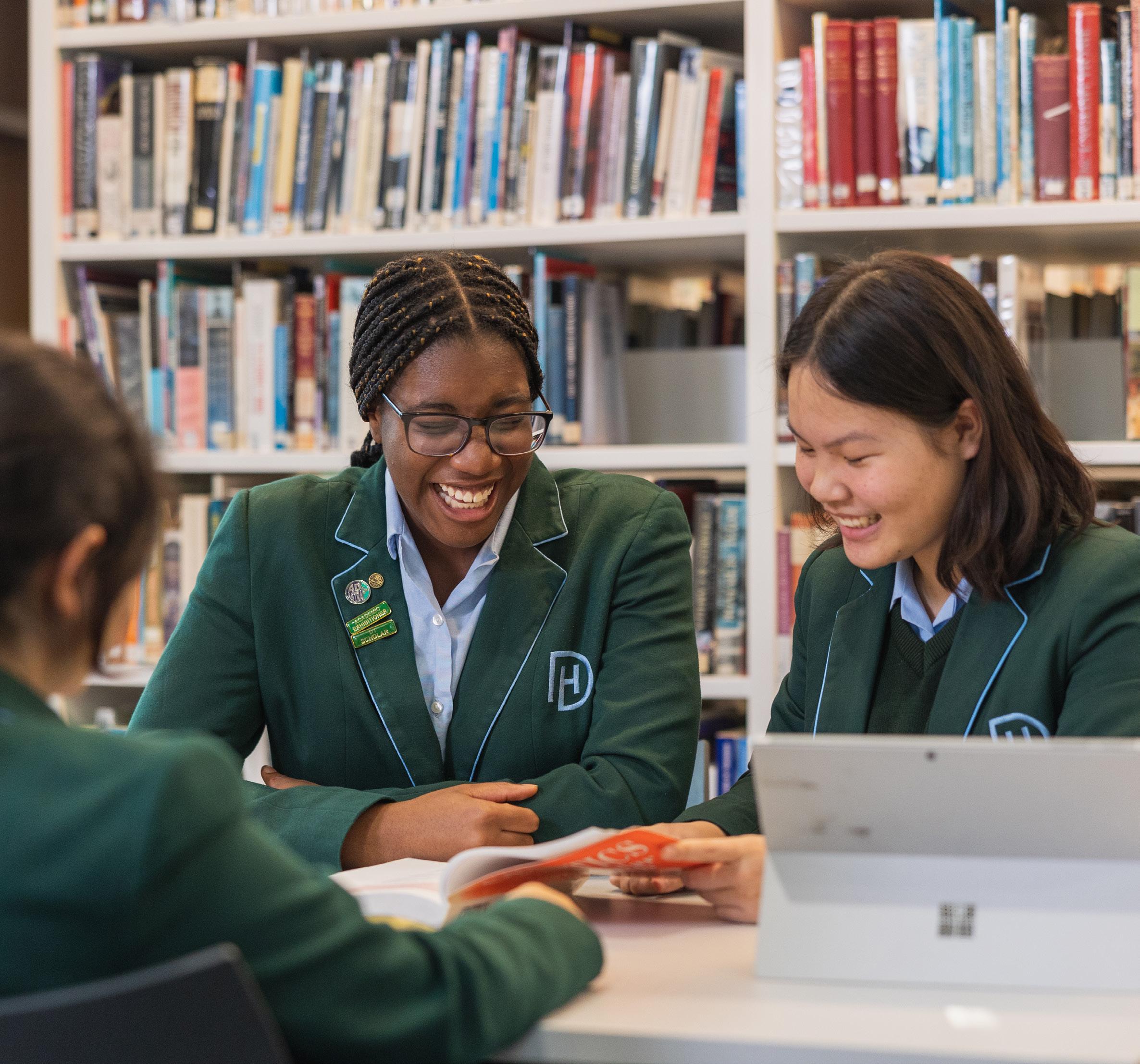 Downe House School Logo