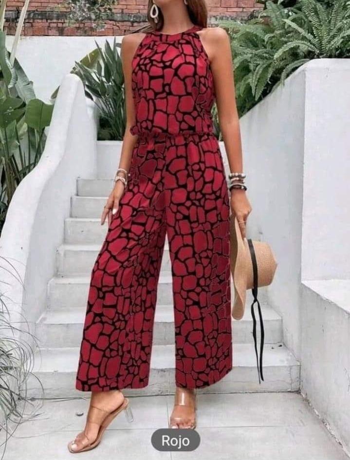 Enterizos y Conjuntos by Rina Diaz - Issuu