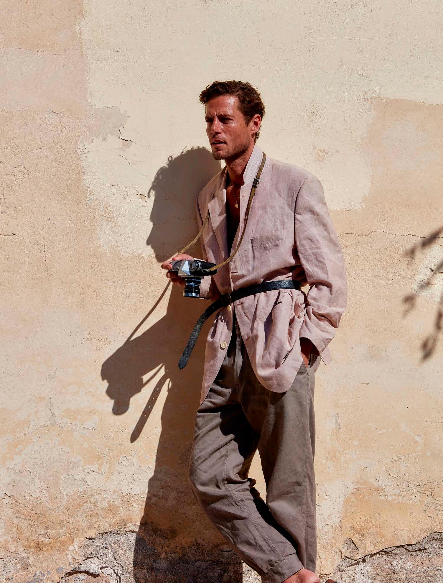 JON PAUL PHILLIPS by selectedartistsandicons - Issuu