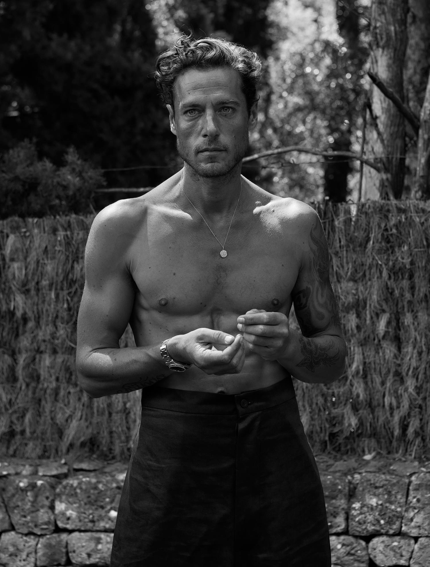 JON PAUL PHILLIPS by selectedartistsandicons - Issuu