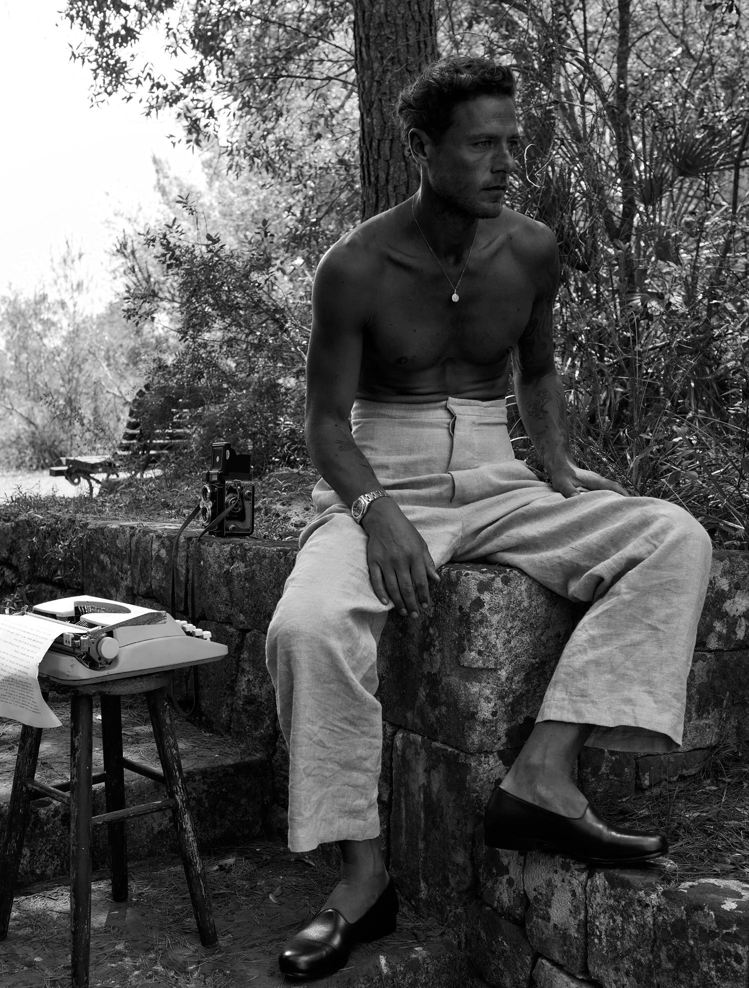 JON PAUL PHILLIPS by selectedartistsandicons - Issuu