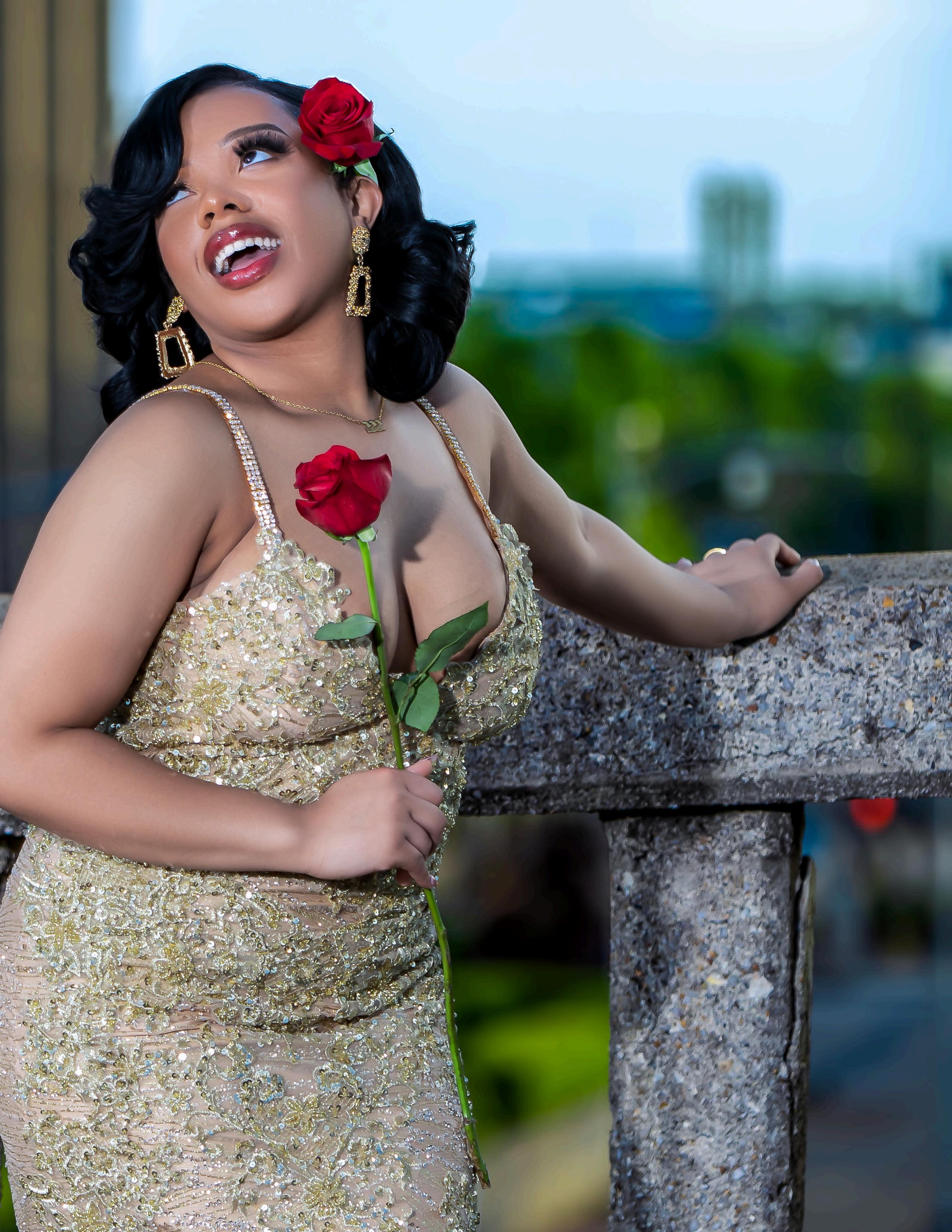 2024 Senior & Prom Guide - LaPic Visuals by LaCheston - Issuu