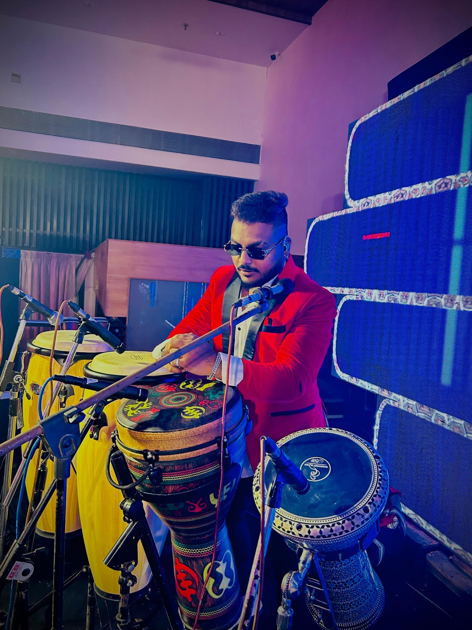 Bollypop Band by Mukund Kadu - Issuu