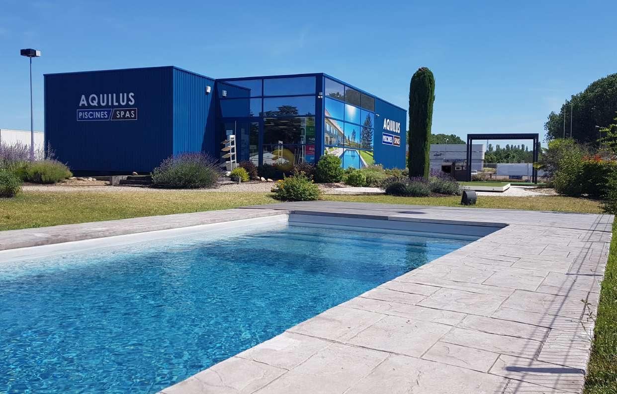 Plaquette Développement by Aquilus piscines et spas - Issuu