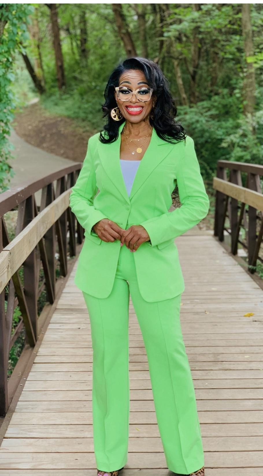 Trinity (TX) Links- 15th Annual Diamonds and Sneakers Ball by studio2b - Issuu