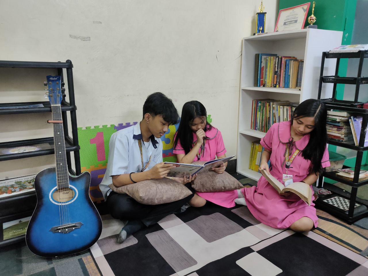 Ang Daluyan Tomo 1, Isyu 1 T.P. 2023-2024 by Ang Daluyan - Issuu