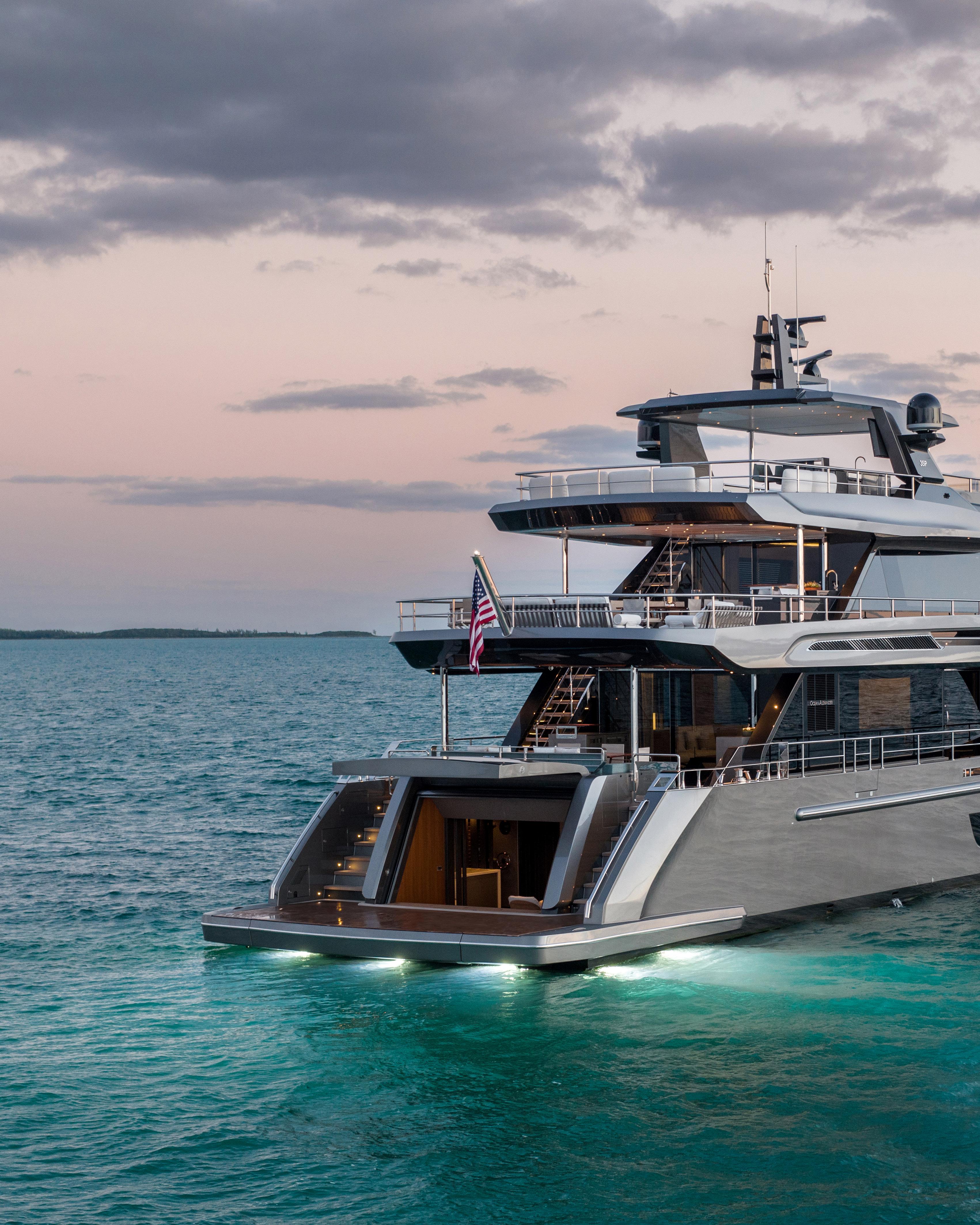 OCEAN ALEXANDER - 35P by Ocean Alexander - Issuu