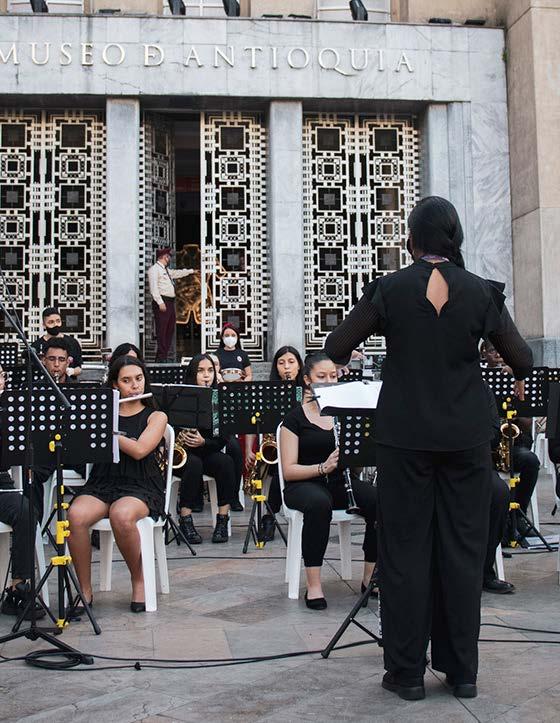Revista Simphony - Red de escuelas de música de Medellín by EMANUEL MU ...