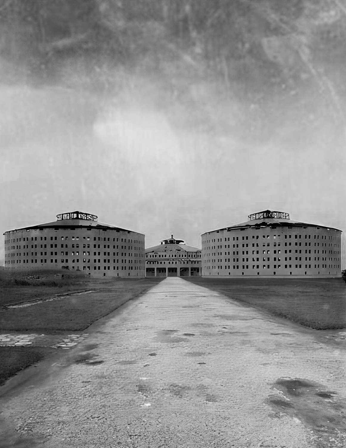 Isabella Sakolish - Architecture Thesis Book - 2024 by bellasakolish ...