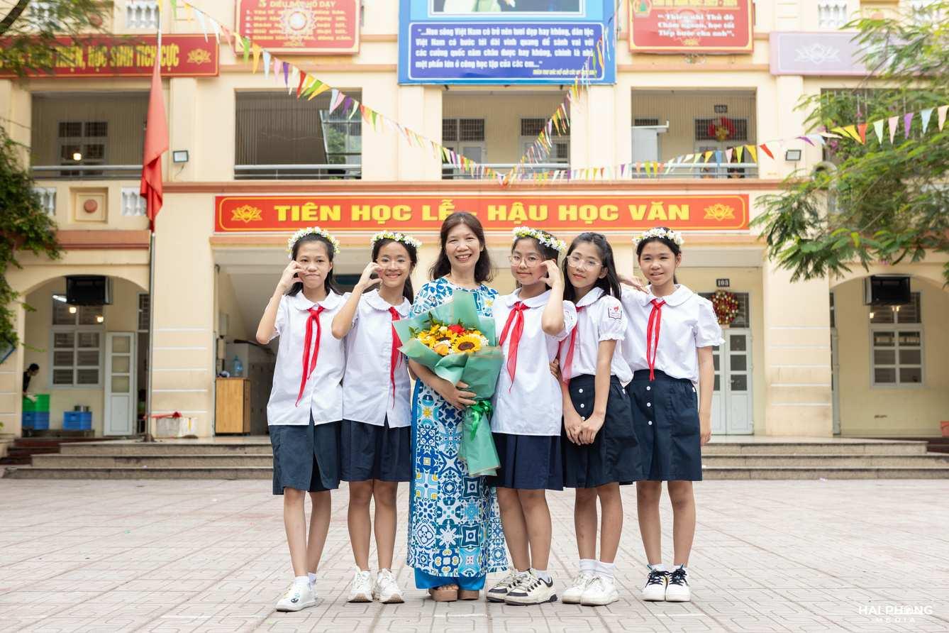 Yearbook 5A8 Tiểu Học Tân Định by Ngoc Dinh Ha - Issuu