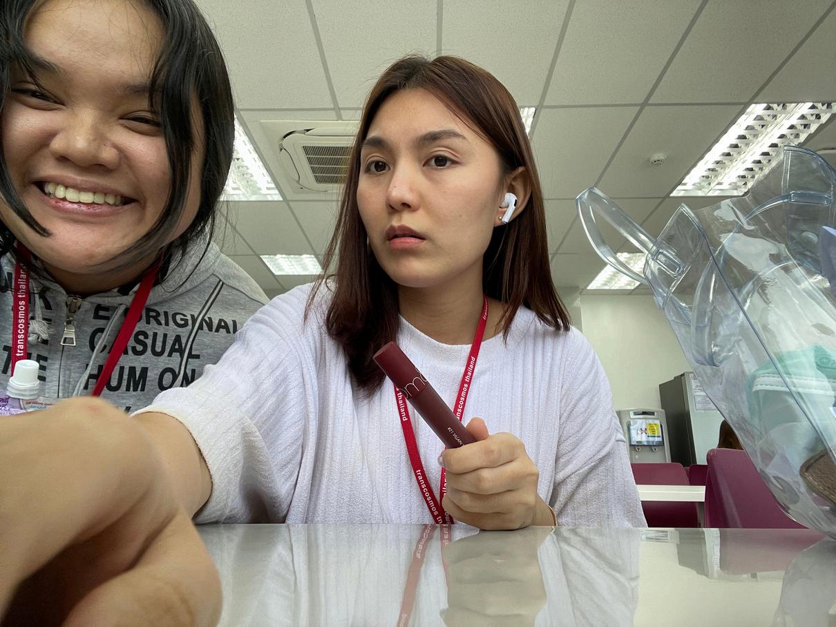 Portfolio (account executive) by nuttapronthun - Issuu